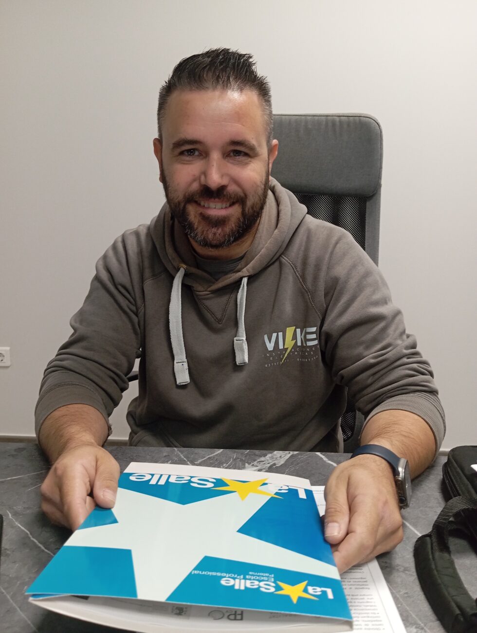 Nuevo convenio de colaboración con «Enrique Mata», antiguo alumno ...